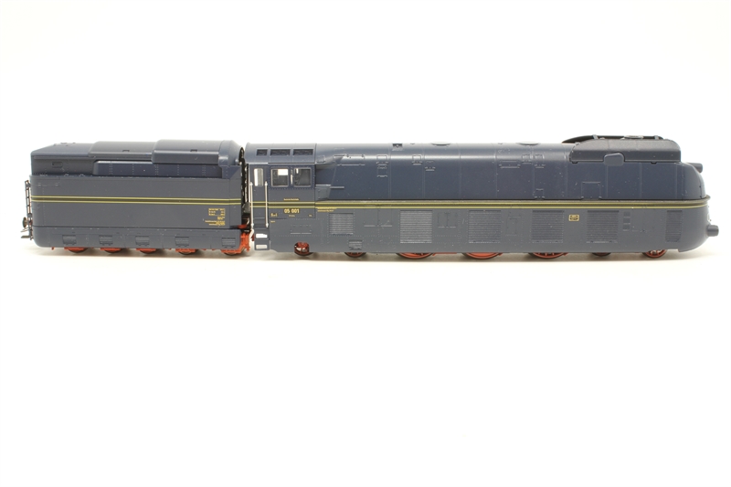 Trix 22917 Streamlined Class BR 05 001 4-6-4 of the DRG (DCC sound