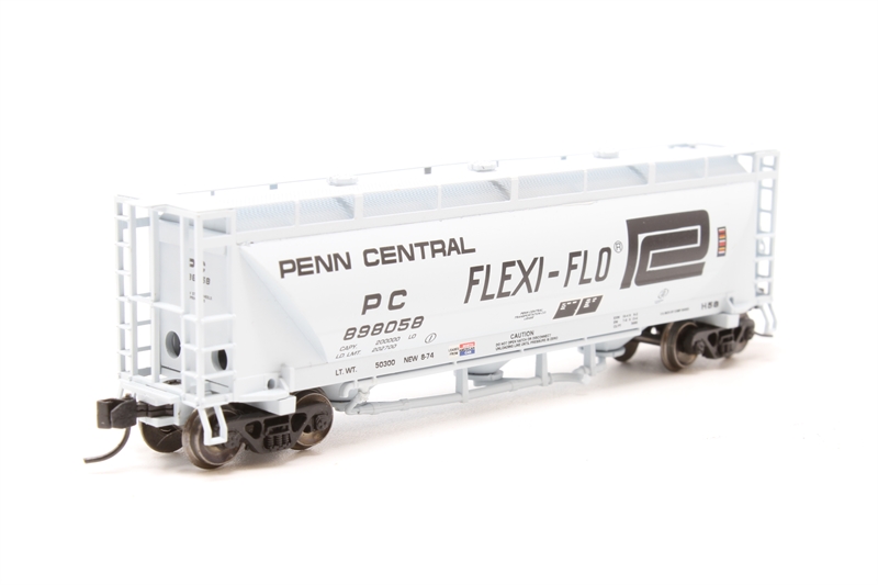 Trainworx 23052-03 3-bay NACC PD 3000 covered hopper of the Penn Central