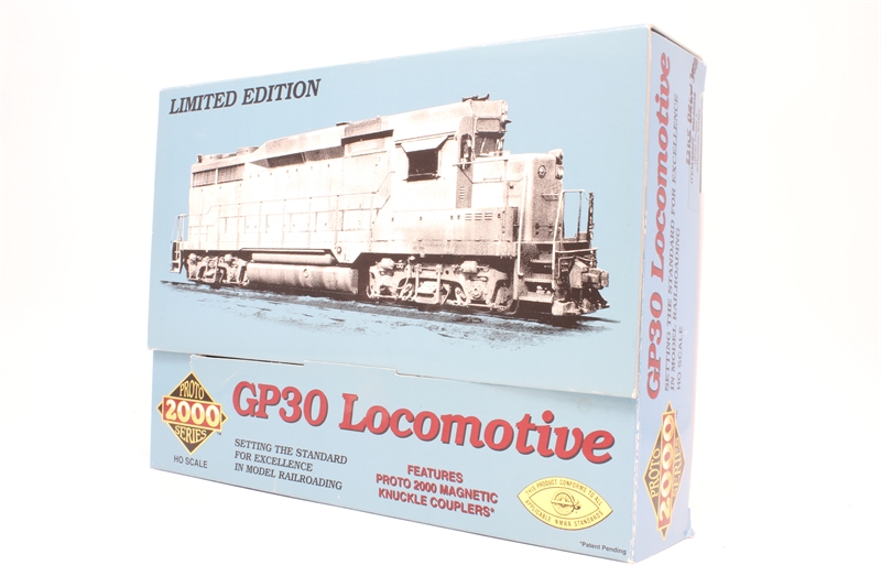 Proto 2000 23077-3020 GP30 locomotive - 3020 of the Rio Grande