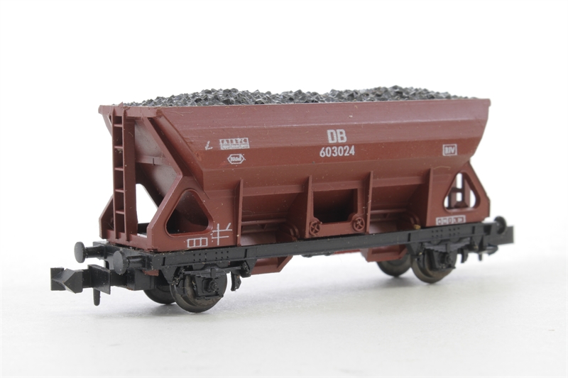 Roco 2318 Self-Unloading Hopper Wagon of the DB - Hattons