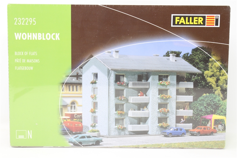Faller 232295 Block of flats kit