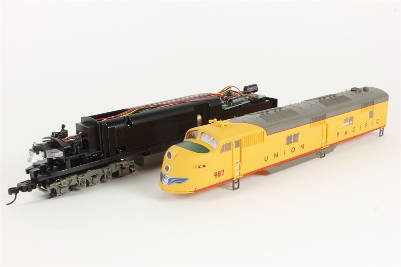 Proto 2000 23238 EMD E6A #987 of the Union Pacific - Hattons