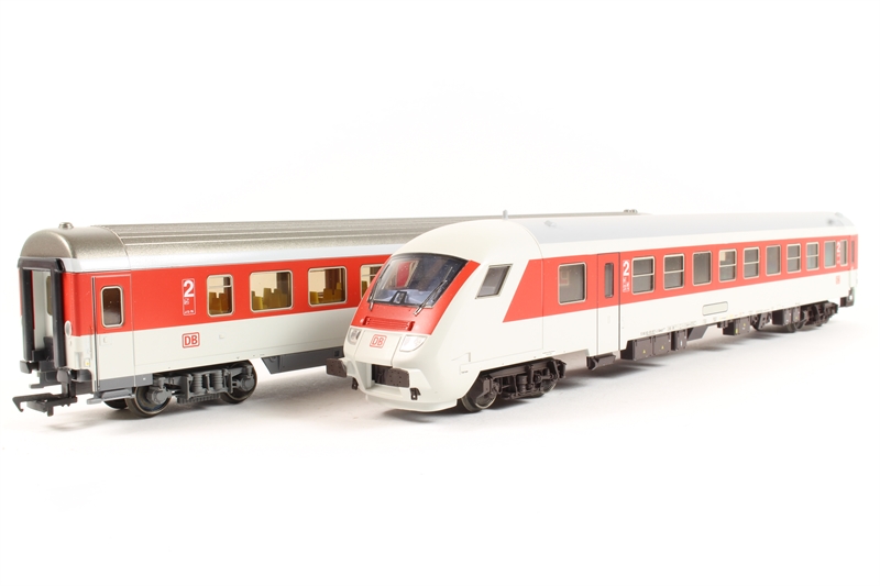 Trix 23368 EC Coach Set in DB Intercity Livery - Hattons