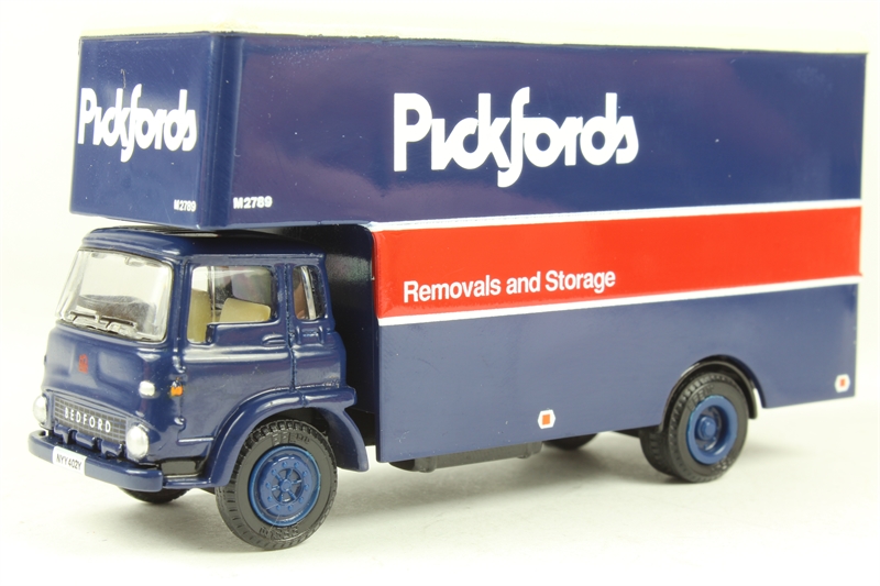 EFE 23602 Bedford TK "Pickfords" - Hattons