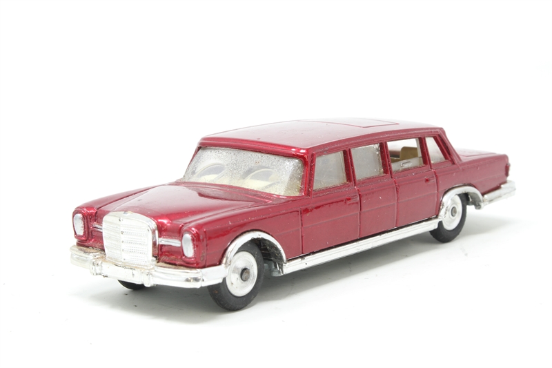 Corgi 247COR Mercedes Benz 600 limo
