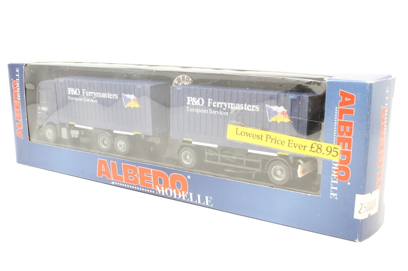 Albedo 250009ALE Mercedes-Benz Actros box truck & box - Hattons