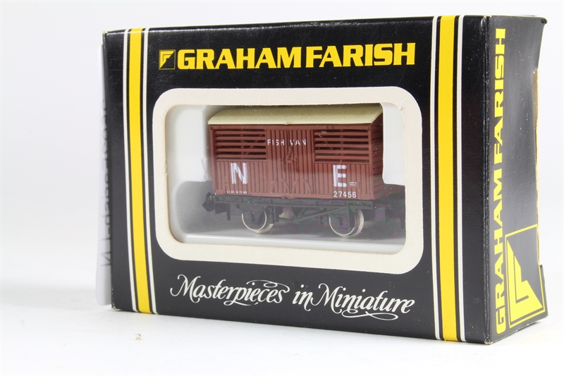 Graham Farish 2502Farish Fish Van in NE Brown