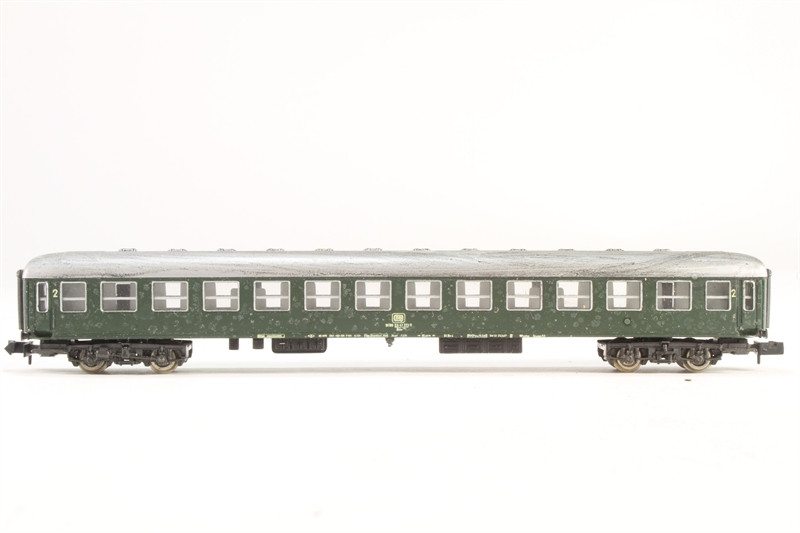 Atlas 2683Atlas 1st Class Express Coach of the DB - Hattons