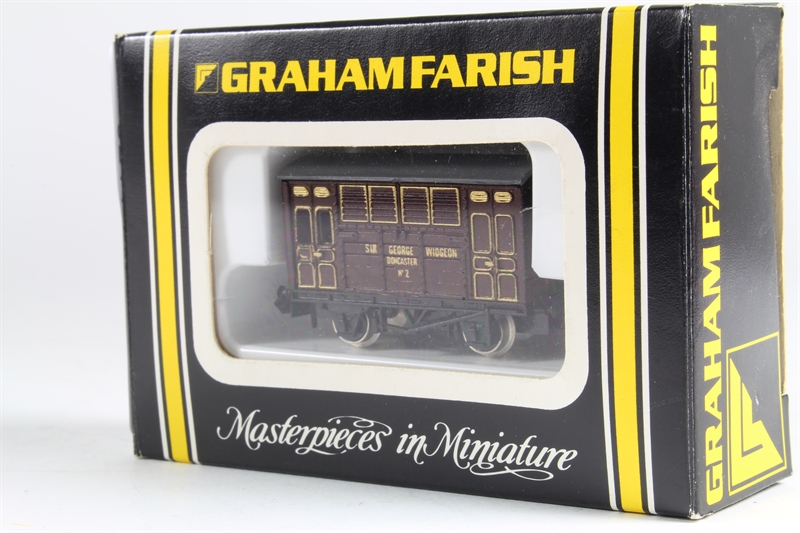 Graham Farish 2711Gra Horsebox 'Sir George Widgeon' - Hattons