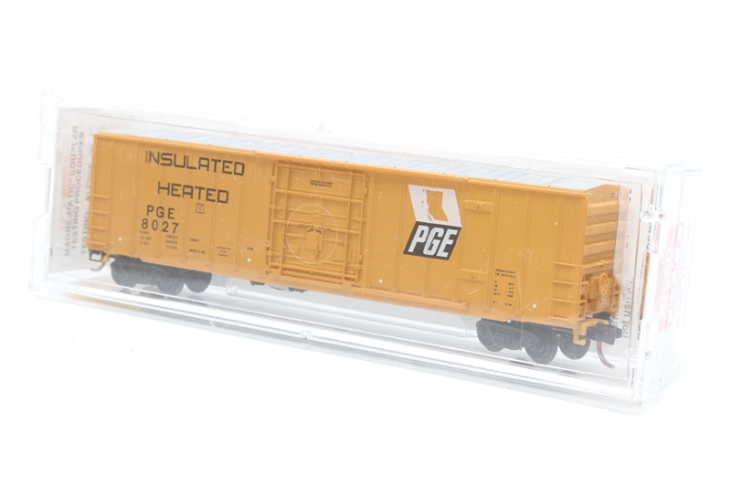 Micro-Trains 27280 50' steel rib-side plug door without roofwalk boxcar