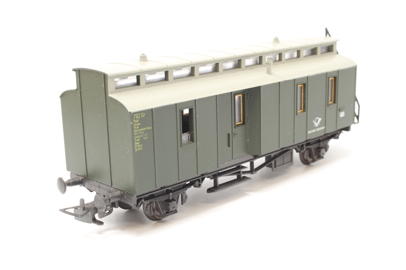 Liliput 272Liliput 4 wheel post wagon of the DB "German - Hattons