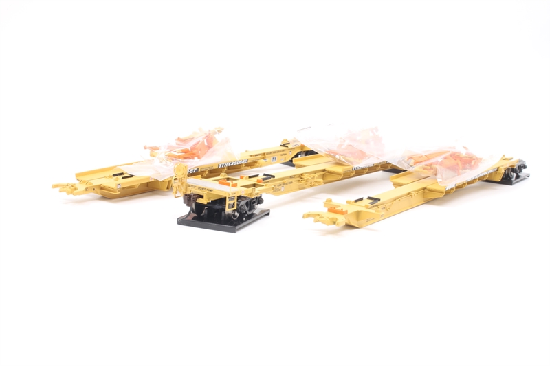 Athearn 28902ATH Set of three Trinity 57' all-purpose - Hattons