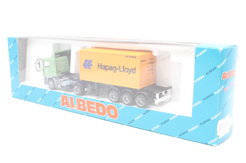 Albedo 300174 Volvo F12 tractor & container trailer - Hattons