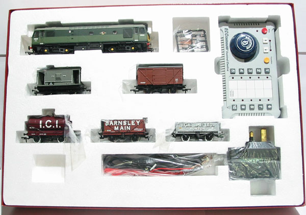 Bachmann Branchline 30-045 DCC Digital Class 25 diesel - Hattons