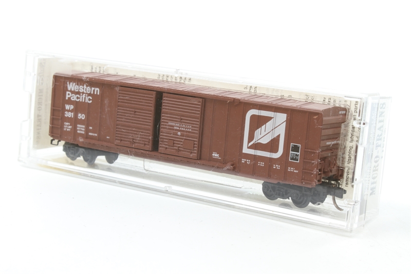 Micro-Trains 30080M-T 50 Foot Steel Rib, Double Sliding - Hattons