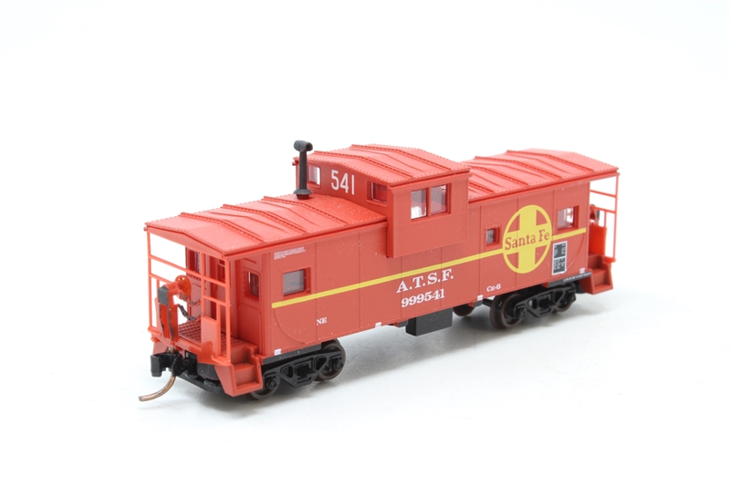 Atlas 30202ATL Cupola extended vision caboose of the Santa Fe - red,