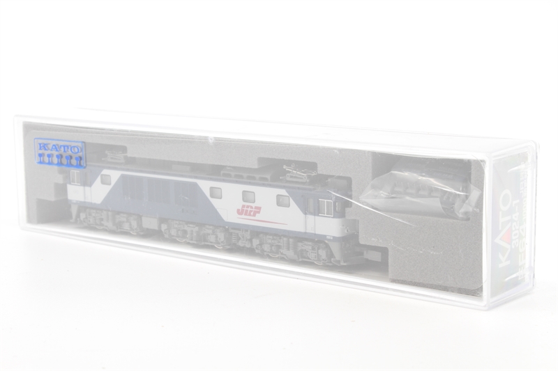 Kato 3024-1 Class EF64 1000 Electric of the Japanese JR in JR Freight