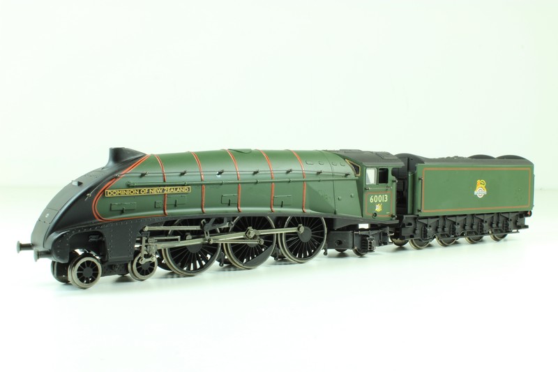 Bachmann Branchline 31-955LN Green Class A4 37411 Locomotive 60013