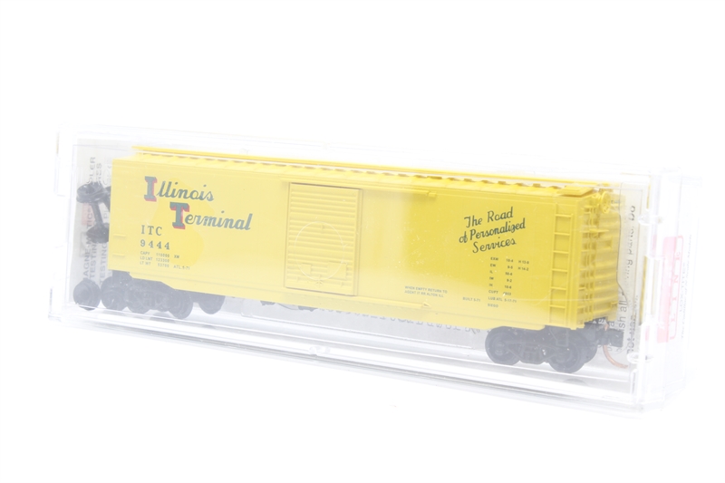 Micro-Trains 31010-94444 50' standard box car, single door of the