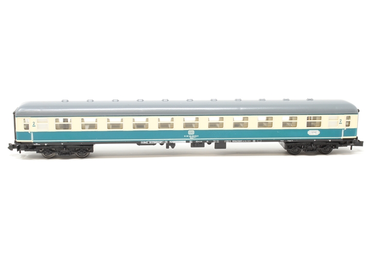Minitrix 3134TRIX 2nd class couchette car, type Bc++m 243 - Hattons