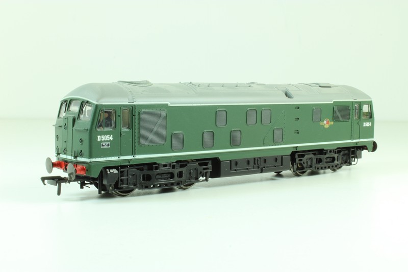 Bachmann Branchline 32-426LN Class 24 D5054 in BR Green as - Hattons