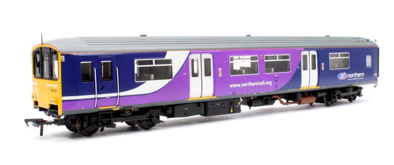 Bachmann Branchline 32-931 Class 150/1 2-car DMU 150143 in - Hattons