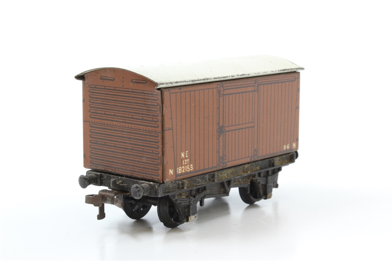 Hornby Dublo 32040-182153 12 ton goods van 182153 in LNER - Hattons