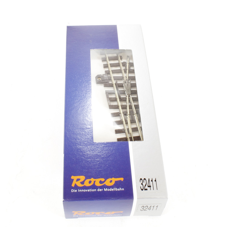 Roco 32411 Right Hand Turnout - Hattons