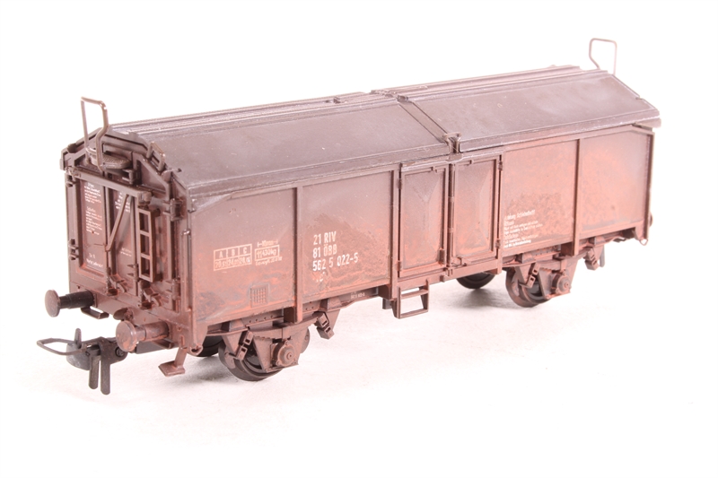 Klein Modellbahn 3261KMB Sliding Roof Wagon, Type Tc of the +ûBB, Epoch