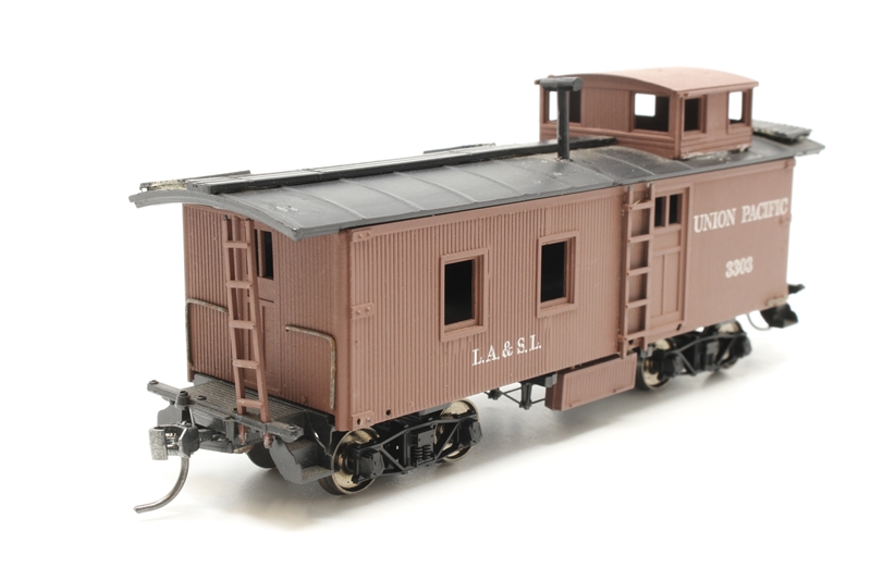 Roundhouse Products 3401ROU 36' old timer caboose of the Union Pacific ...