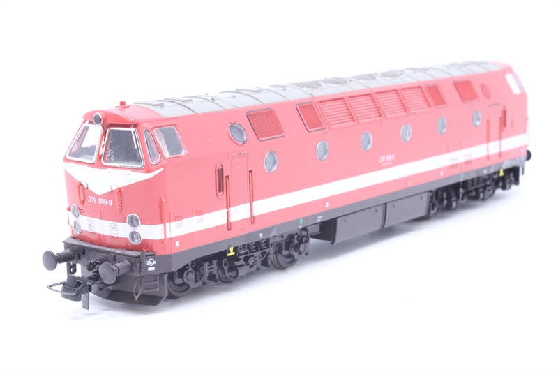 Gutzold 34100 Class BR 219 176-5 of the DB - Hattons
