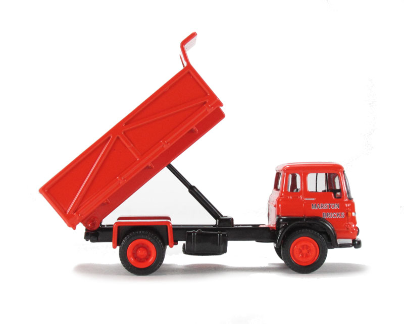 EFE 34502 Bedford TK short bulk tipper "Marstons Bricks" - Hattons