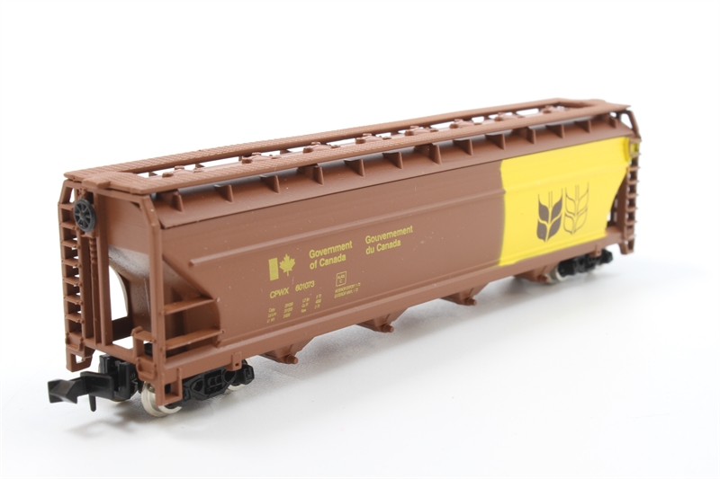 Model Power by MRC 3492 55' cylindrical hopper of the Canadian Pacific ...