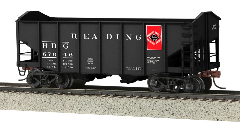 MTH 35-75060 2-Bay Fishbelly Hopper, Reading #67046 - Hattons