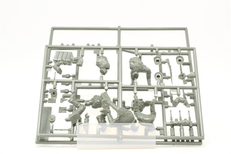 Tamiya 35109TAM German soldiers seated - Hattons
