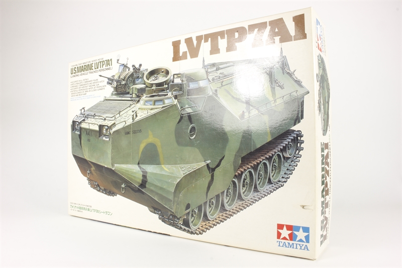 Tamiya 35136TAM LVTP7A1 US Marines