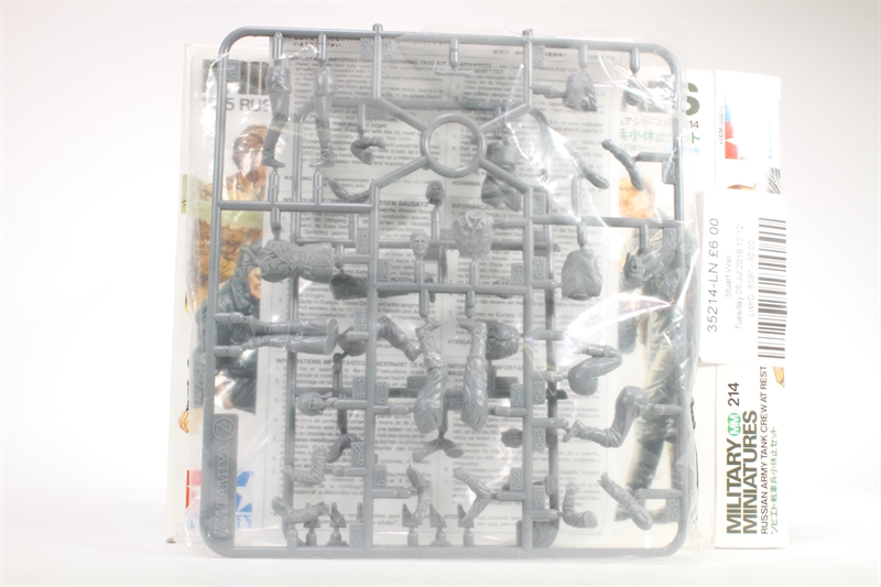 Tamiya 35214TAM Russian Army Tank Crew at Rest