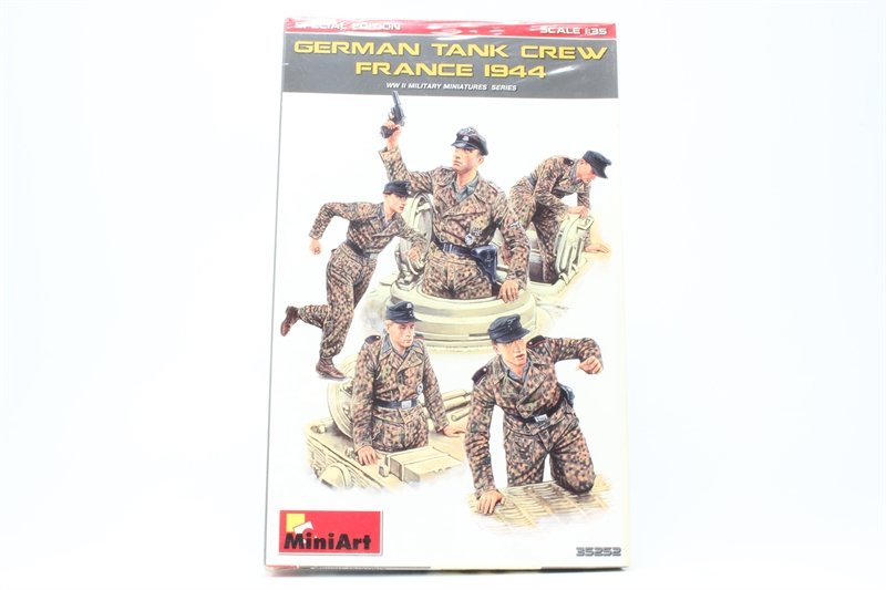 MiniArt 35252MIA German Tank Crew France 1944 (Special - Hattons