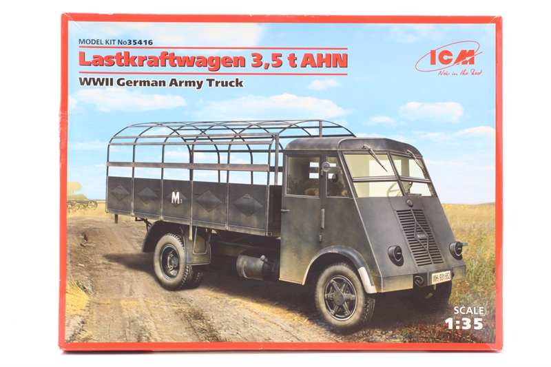 ICM 35416ICM Renault WWII Lastkraftwagen