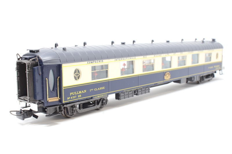 Rivarossi 3553RIV Pullman 1st class passenger car 'CIWL' 4157