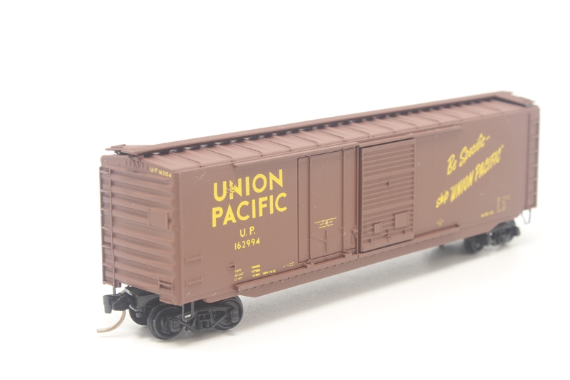 Micro-Trains 36030-169150 50' steel double plug door - Hattons