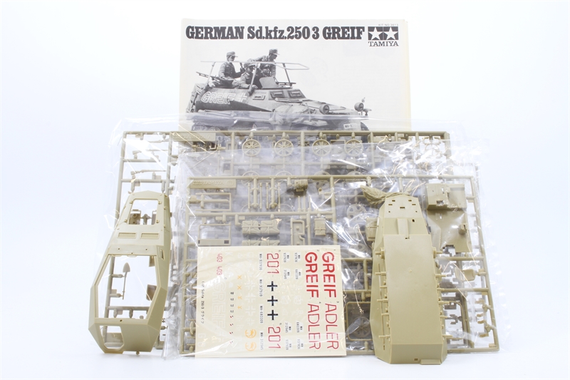 Tamiya 3613-Tam German Sd.kfz. 250/3 Grief - Hattons