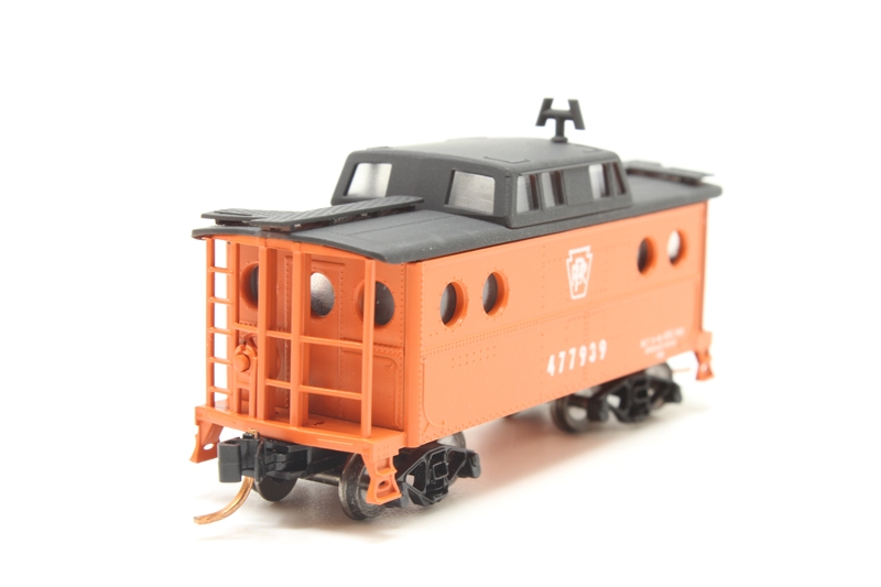 Bowser 37508 N5C Centre-cupola caboose 'Pennsylvania' 477939
