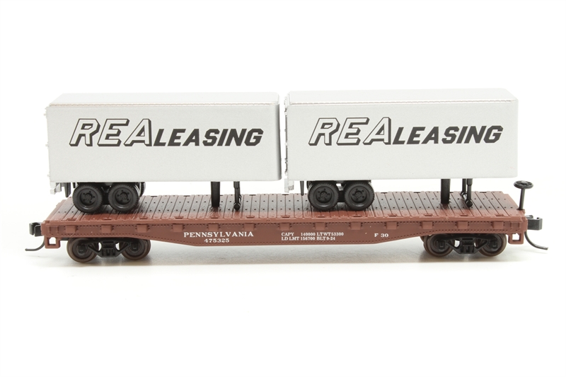 Atlas 37524 50' double TOFC flat car of the Pennsylvania - Hattons