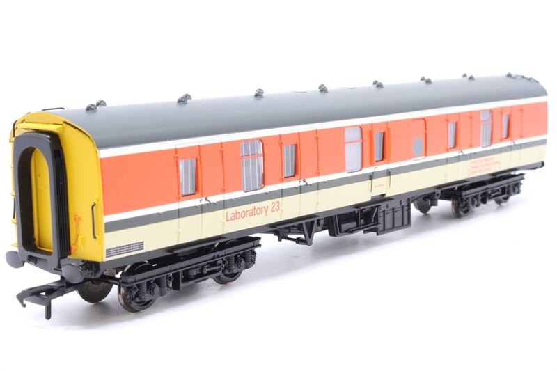 Bachmann Branchline 39-176K Mk1 BG full brake 'Laboratory - Hattons