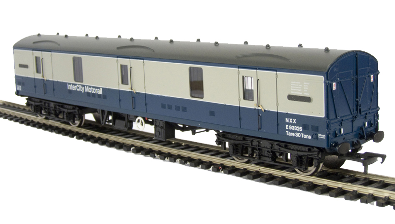 Bachmann Branchline 39-274old BR Mk1 GUV InterCity - Hattons