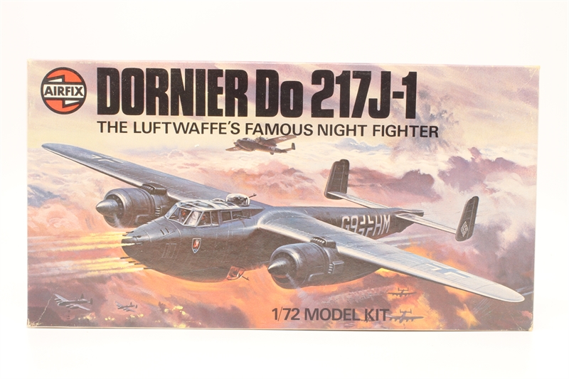 Airfix 4020AIR Dornier Do 217J-1 - Hattons