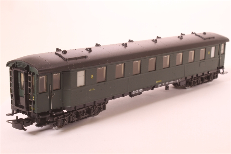 Marklin 4134Marklin 2nd Class Express Coach of the German DB - Hattons