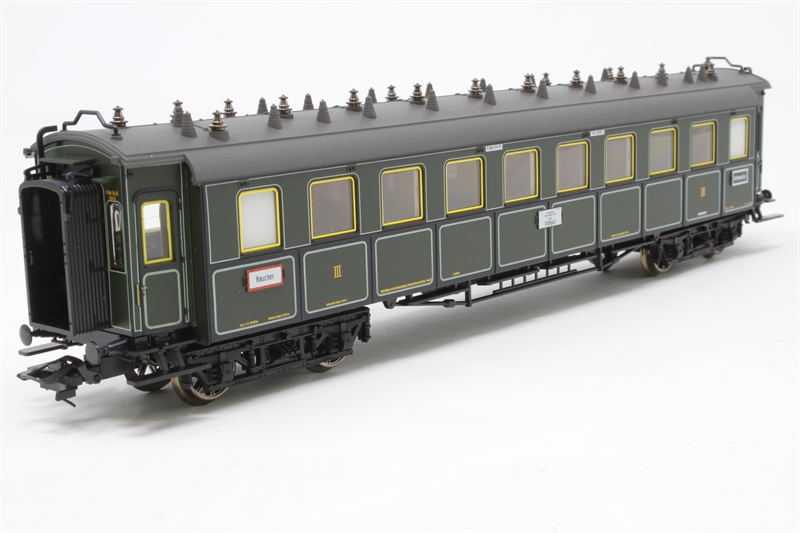 Marklin 41359 3rd Class Express Coach of the K. Bay. Sts. - Hattons