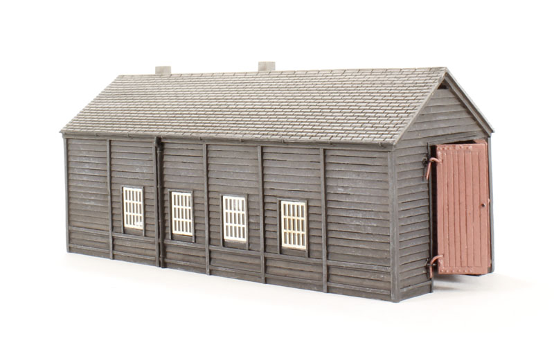 Graham Farish 42-096 Wooden Engine Shed (117 x 49 x 53mm)